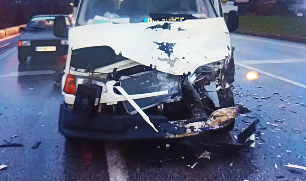 Samsun'da zincirleme trafik kazası: 3 yaralı - ASAYİŞ - Samsun Hedef ... Samsun'da zincirleme trafik kazası: 3 yaralı - ASAYİŞ - Samsun Hedef ...